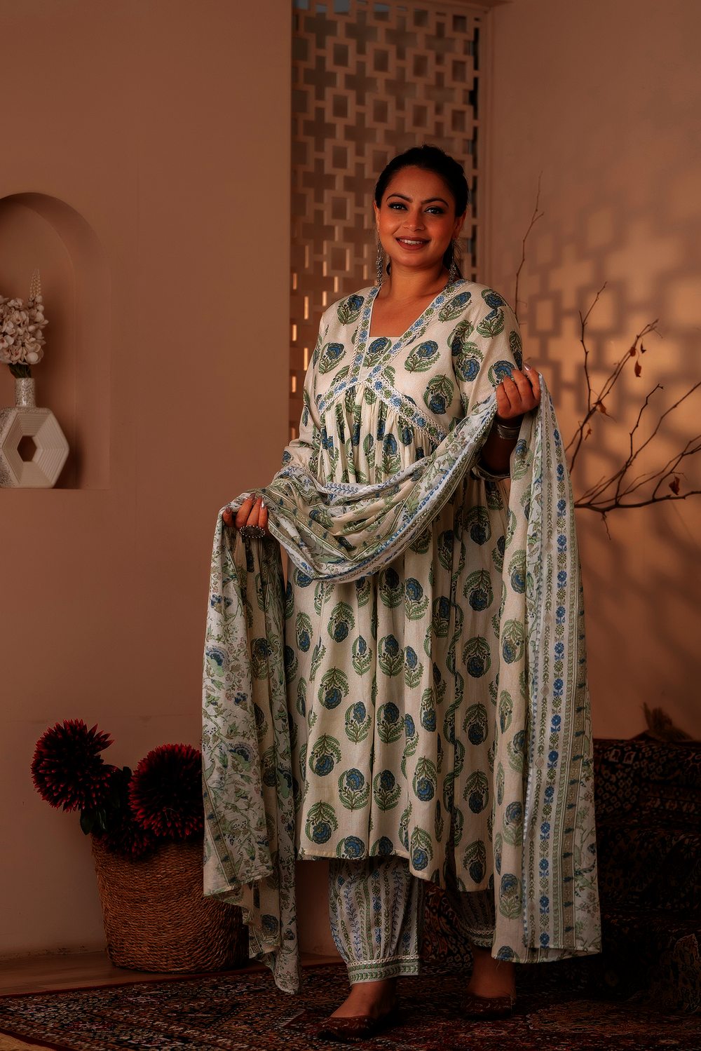 Shop Now Neela Phool Plus Size Alia Cut Dupatta Set - ADIRICHA