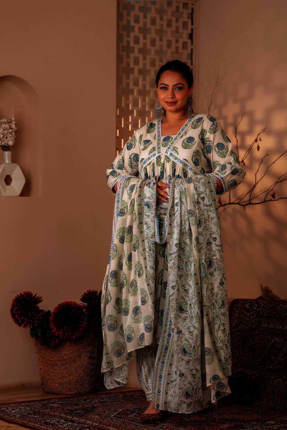 Shop Now Neela Phool Plus Size Alia Cut Dupatta Set - ADIRICHA